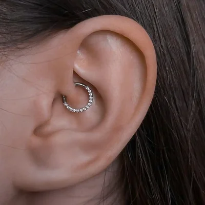 Daith Piercing: A Trend Worth Trying | VEAN TATTOO